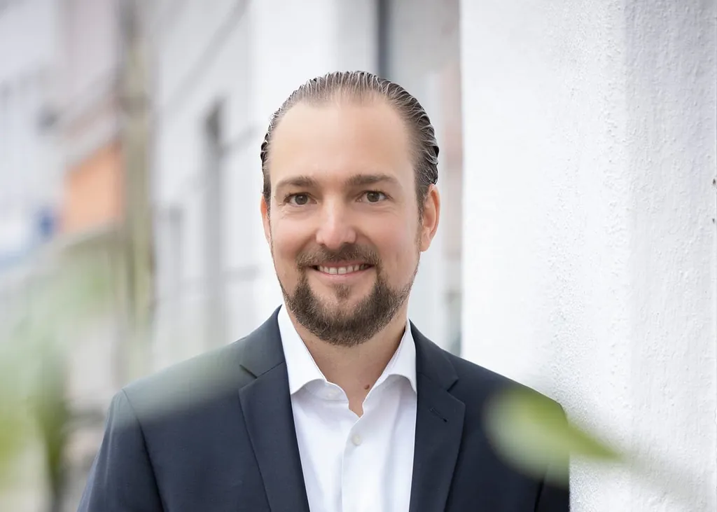 handwerk magazin Juni-Ausgabe 2025: Rechtsschutzversicherung – weil ...