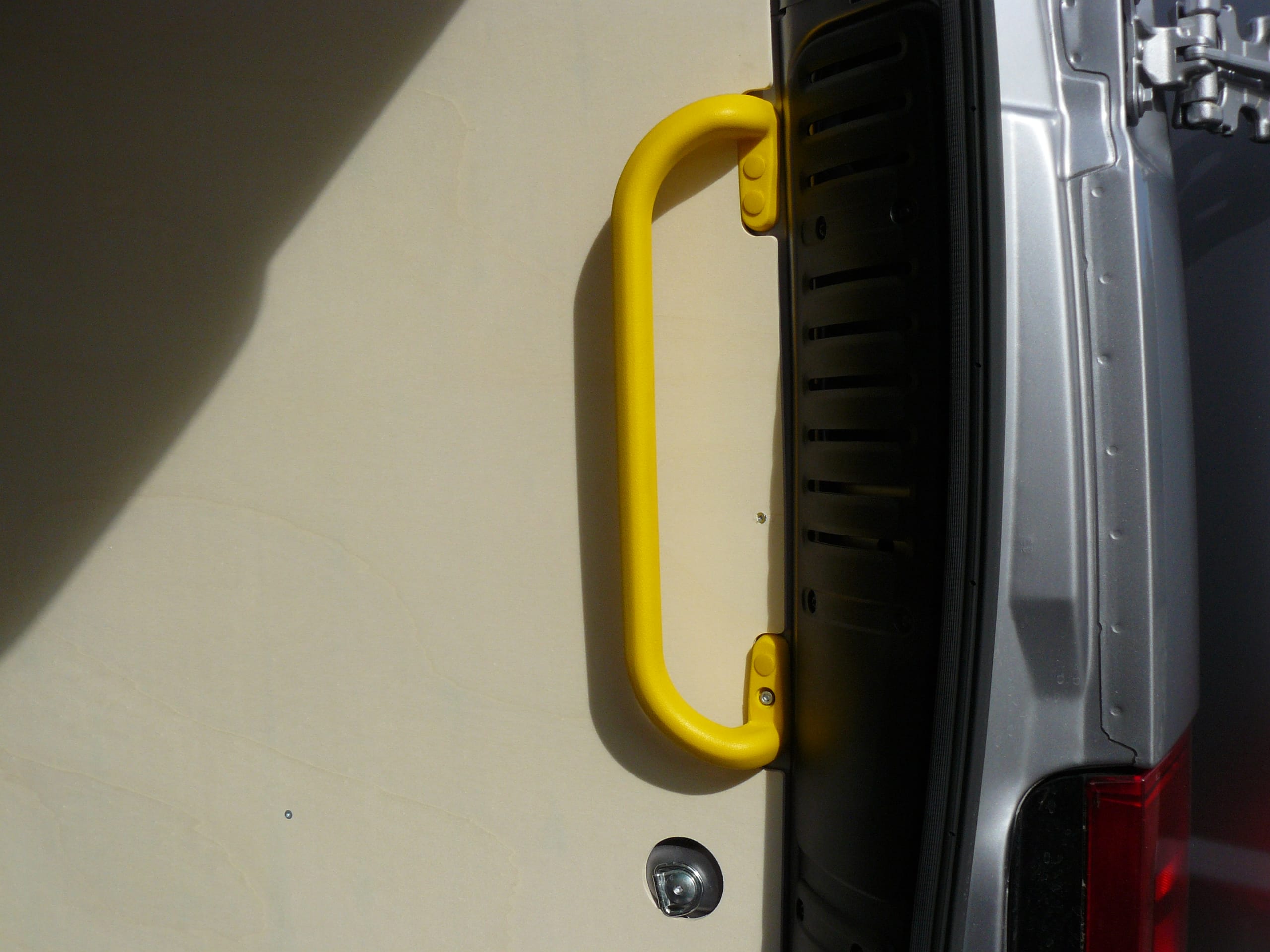 Opel Movano: Renovierter Diesel-Klassiker mit geringem Verbrauch ...